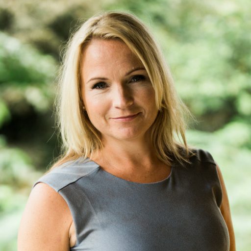 Om – Monica Lundin (L)